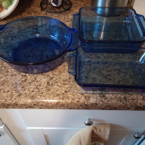 Anchor Hocking | Kitchen | Anchor Hocking Blue Glass Bakeware Never ...